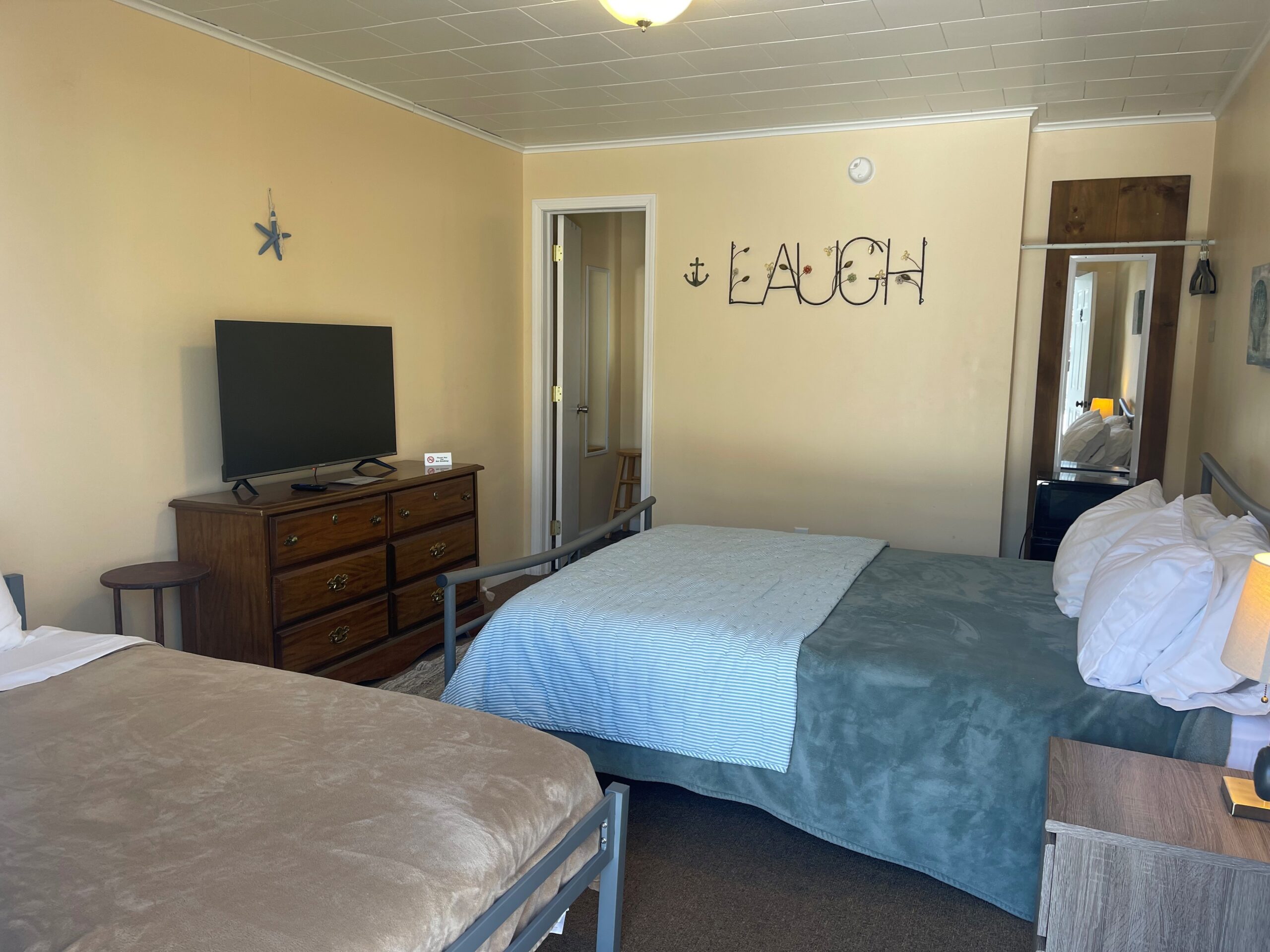 Port Side Inn at Channel Marker 243