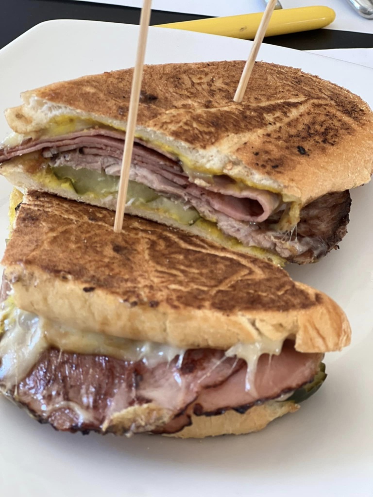 Channel Marker 243 Restaurant & Bar – 1000 Islands, Cape Vincent New ...